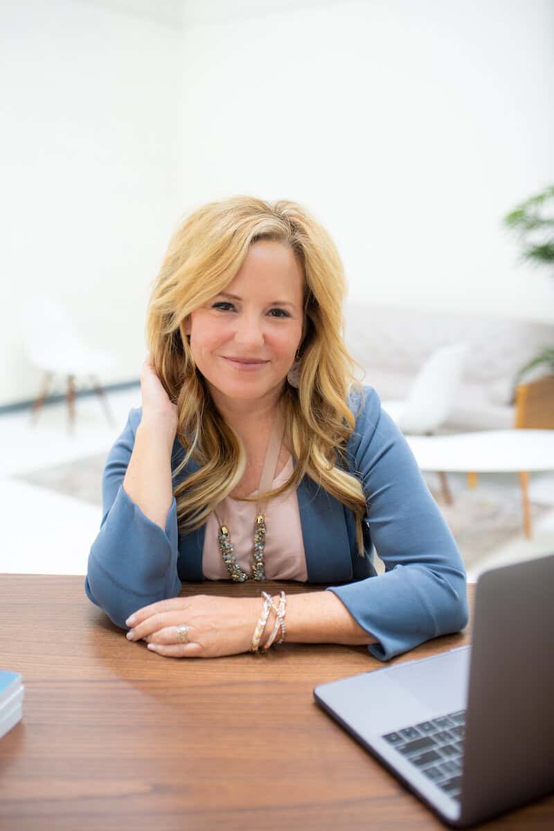 Desperate Prayers: Embracing the Power of Prayer In Life's Darkest ...